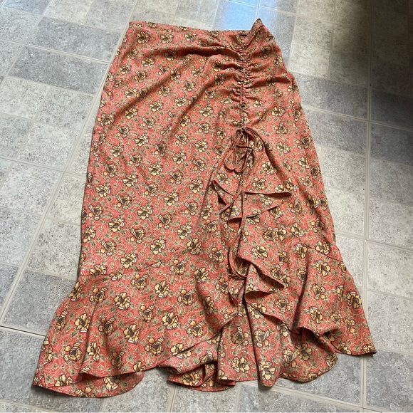 Max Studio | Skirts | Nwt Max Studio Pink Floral Ruched Ruffle Midi ...